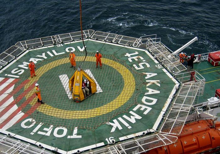 The FROG crew transfer carrier range - Reflex Marine